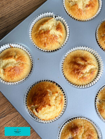 Easy Classic Oatmeal Muffins | Newbie In The Kitchen