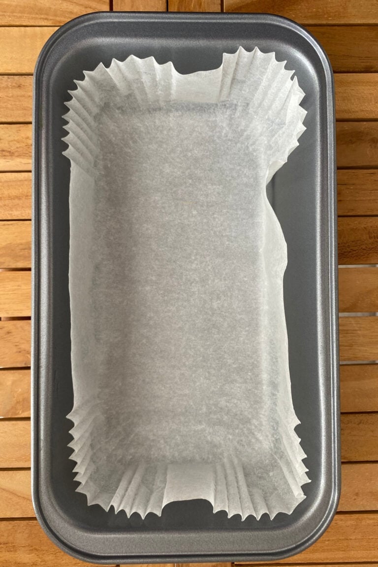 How To Make A Basic Chocolate Loaf Cake | Newbie In The Kitchen