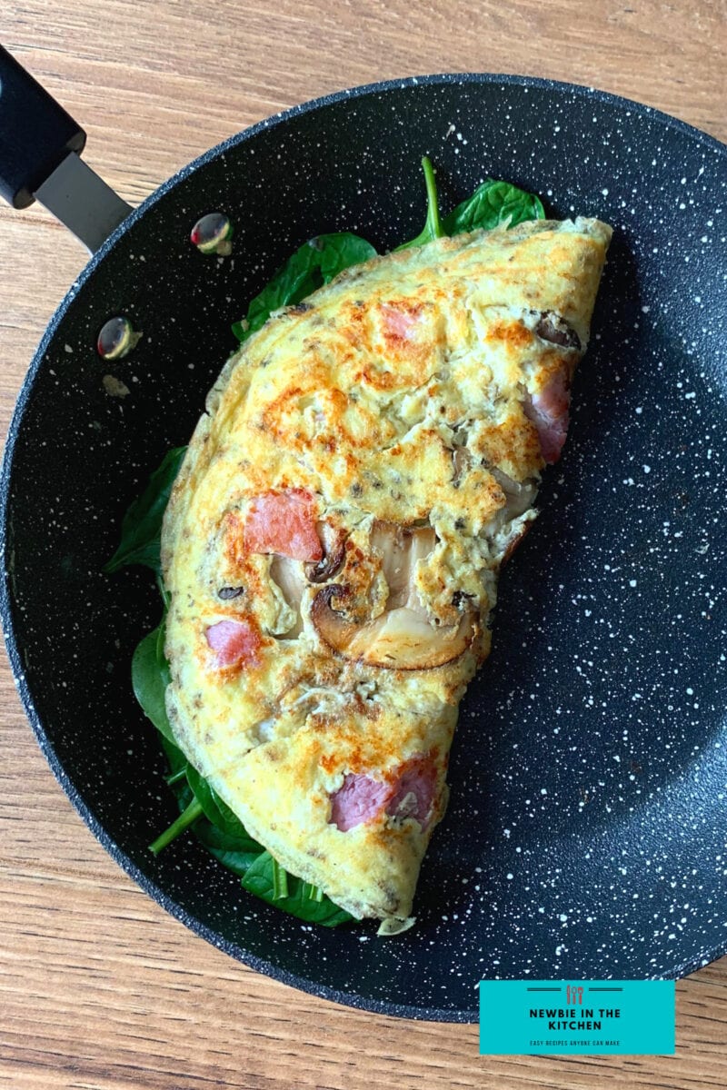 How To Make An Omelette (Basic recipe) | Newbie In The Kitchen