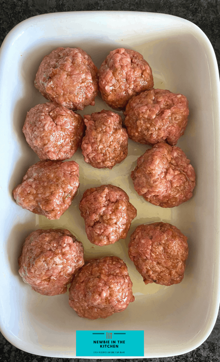 Easy Homemade Meatballs | Newbie In The Kitchen