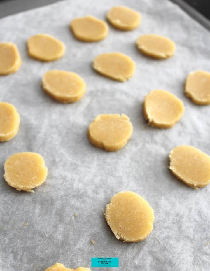 Vanilla Thins | Newbie In The Kitchen