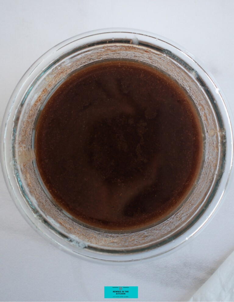 Cinnamon Roll Banana Muffins | Newbie In The Kitchen